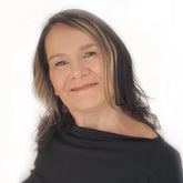 Seraphic Moon - Find serenity with our hand crafted candles